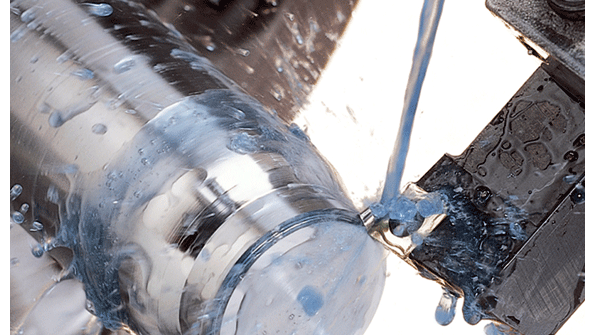 Low-Foaming Cutting Fluid for Better Surface Finish | American Machinist