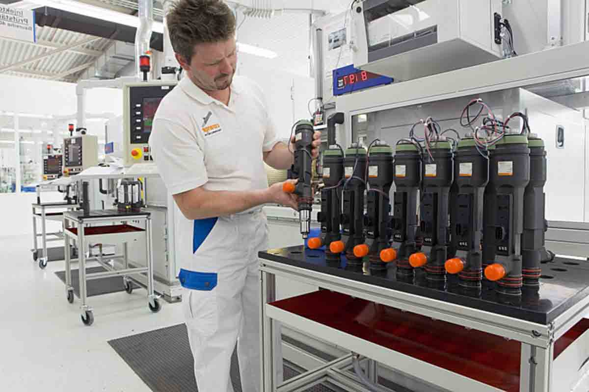 Rolls Sells Fuel-Injection Business for $859M | American Machinist