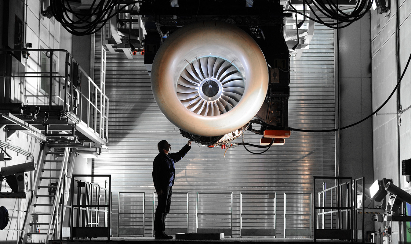 Bombardier MRO Centers to Lease BR710 Biz Jet Engines | Rolls-Royce ...